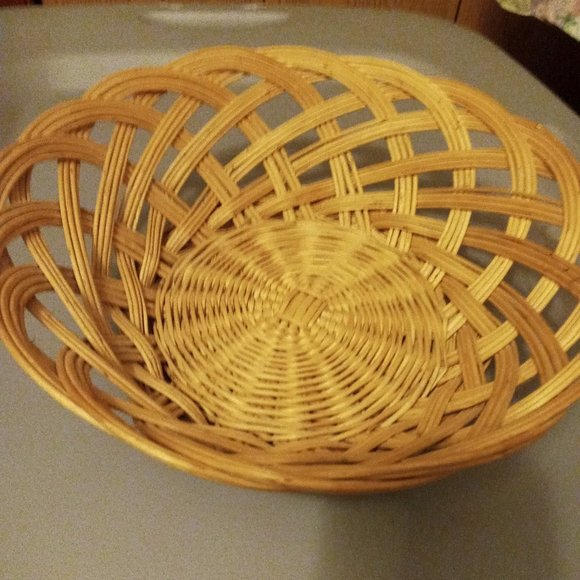 Accents | Wicker Basket Larger Size As Seen See Bottle For Size ...
